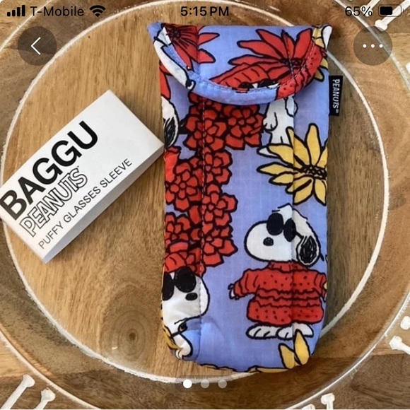BAGGU | Accessories | Last Call Final Markdown Baggu X Peanuts Puffy Glasses Case Snoopy In ...